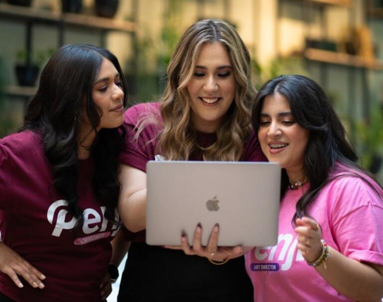 How to Choose a Graphic Design Solution in 2025 [Bonus: Pro Tips ...